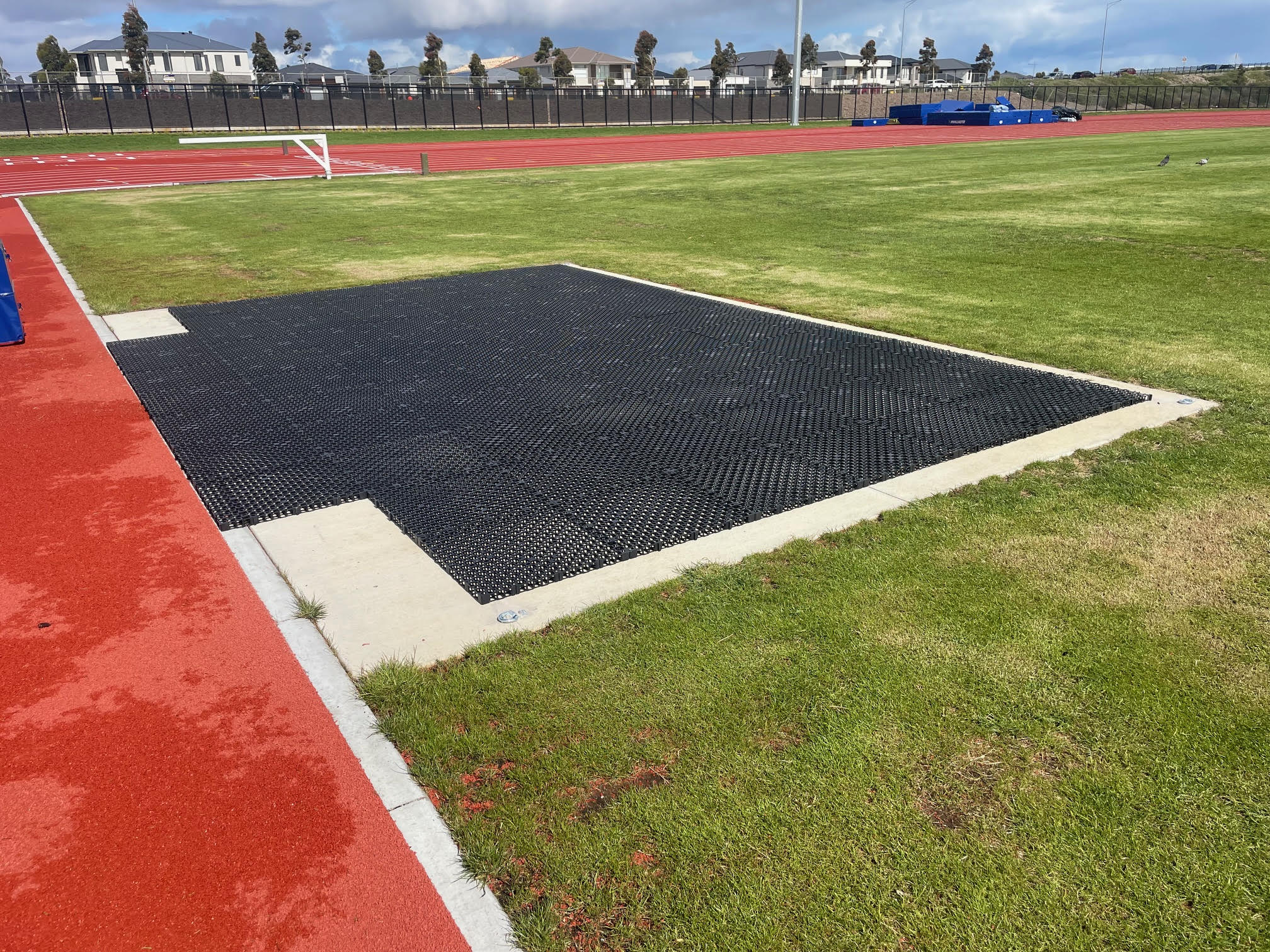 Innovative Use of DUX 30mm Drainage Cell Beneath Sports Shock Pads | iglube